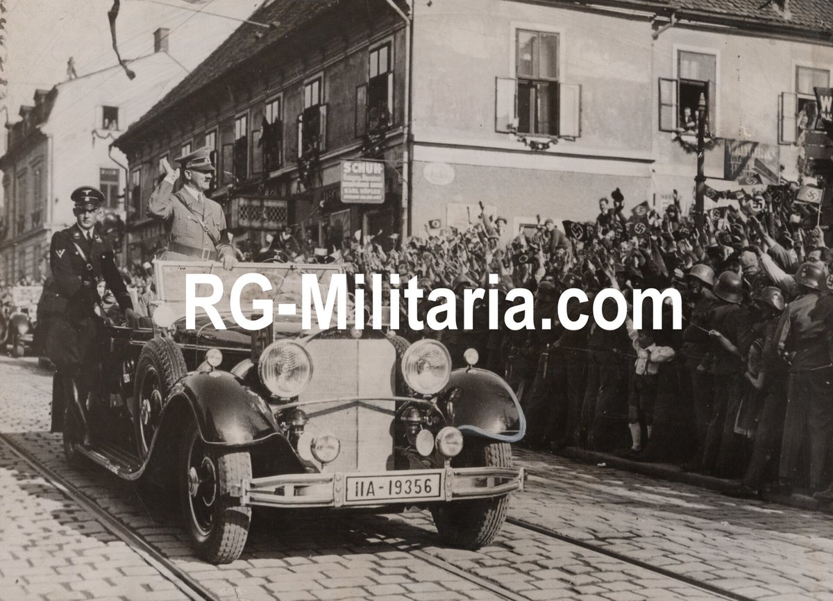 Original WW2 US Press Photo - Adolf Hitler welcomed by the people of ...