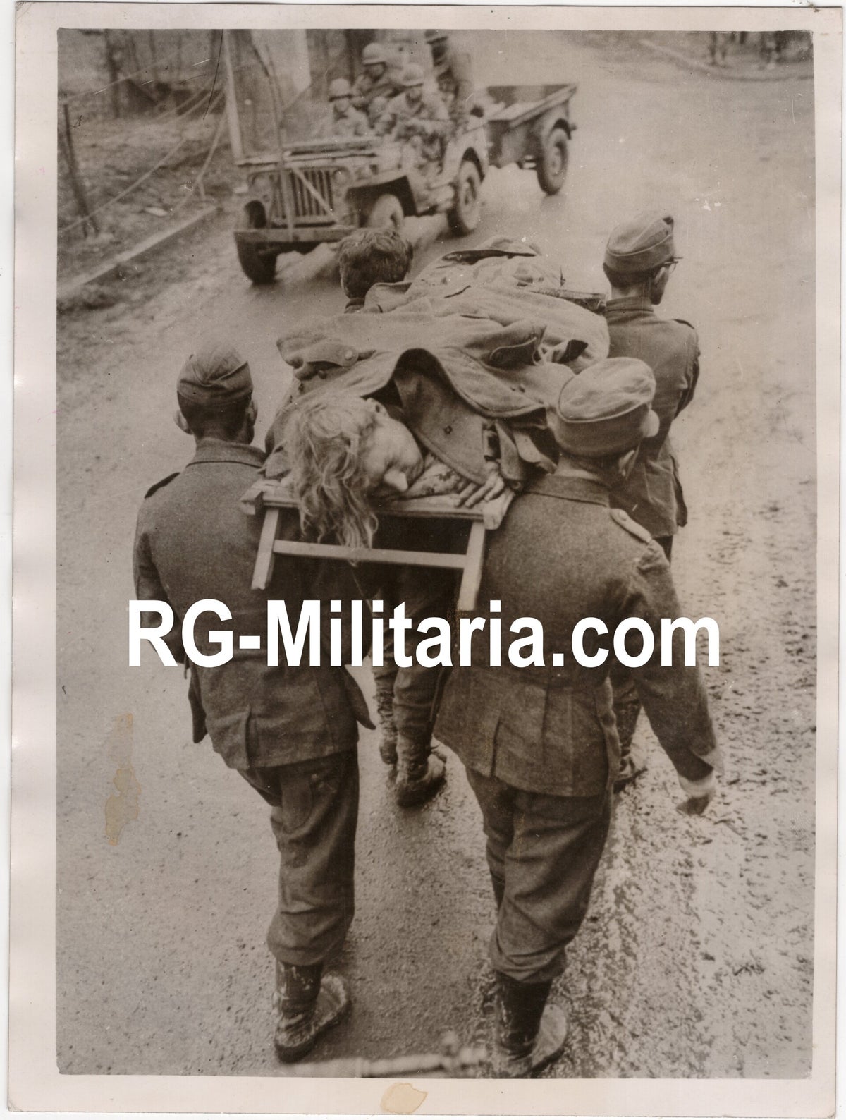 Original WW2 British Press Photo - German POW soldiers carrying a ...