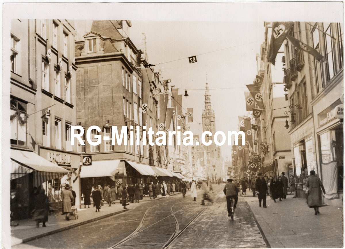 Original WW2 British Press Photo - NSDAP decorated streets of Danzig (1939)