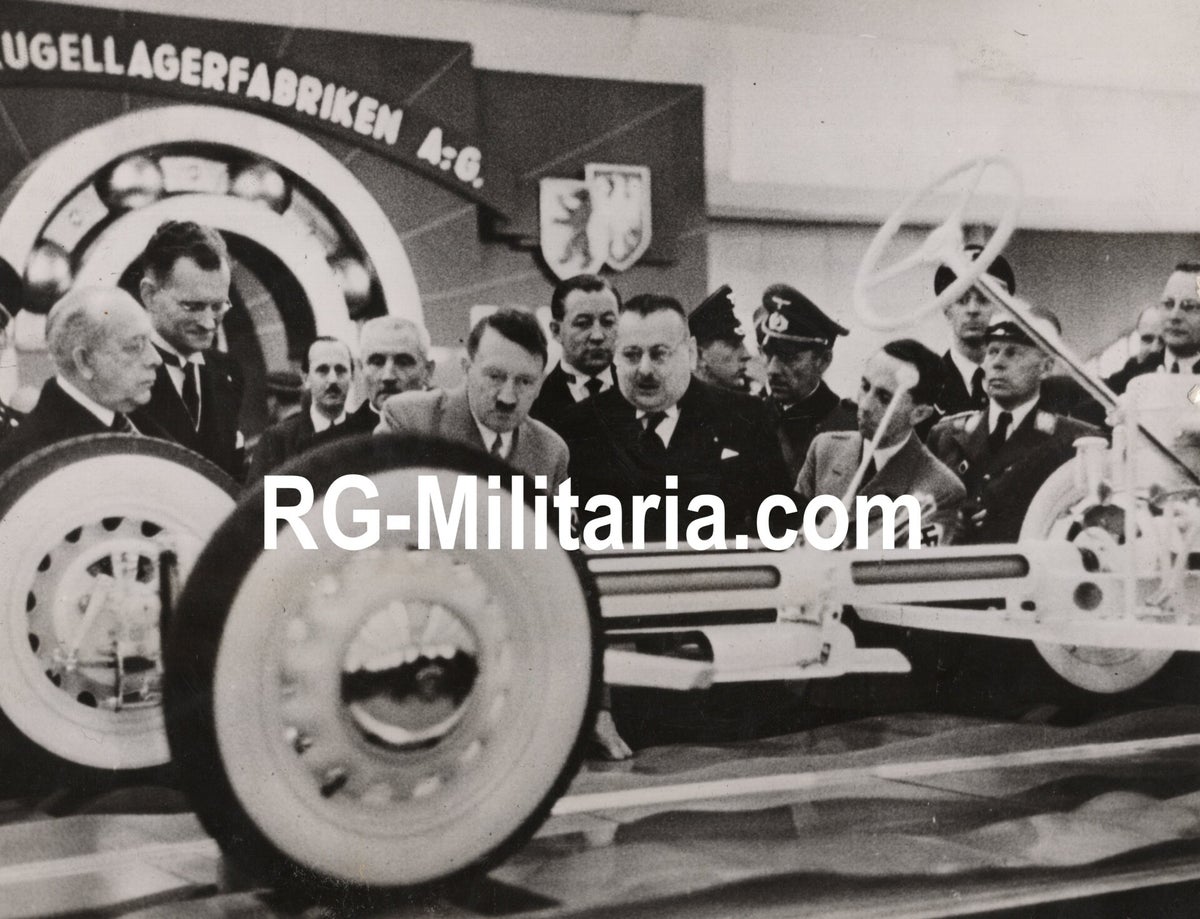 Original WW2 US Press Photo - Adolf Hitler inspecting a new Skoda car ...