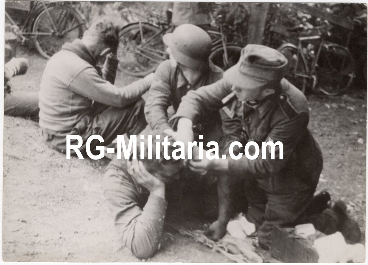 Original WW2 Belgian Press Photo - German medics taking care of wounded ...