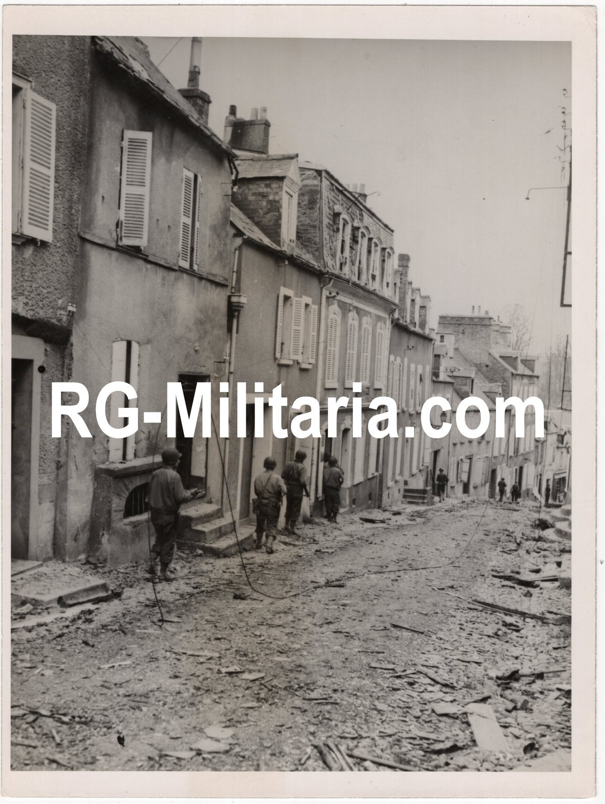 Original WW2 US Press Photo - US patrol hunts German observers in St ...