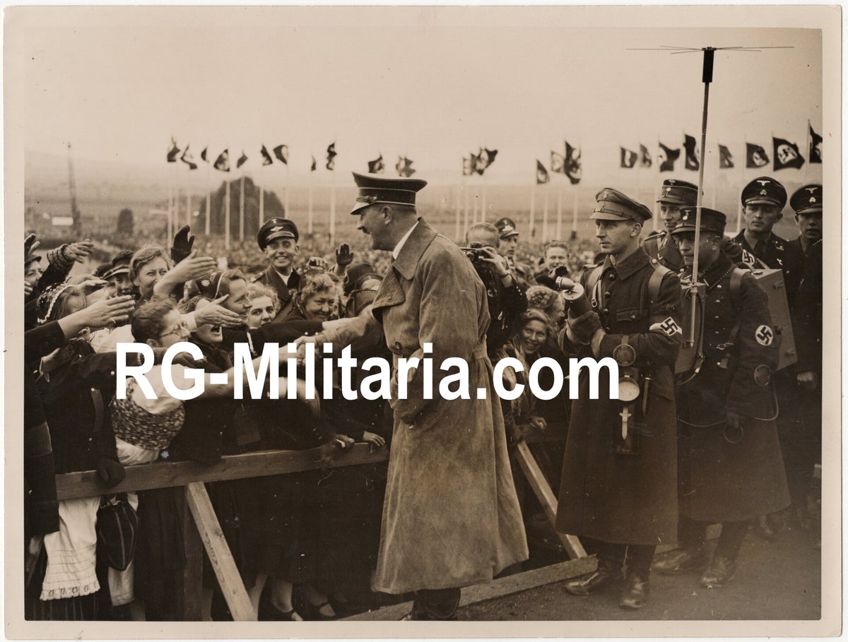 Original WW2 German Press Photo - Adolf Hitler shaking hands at the ...