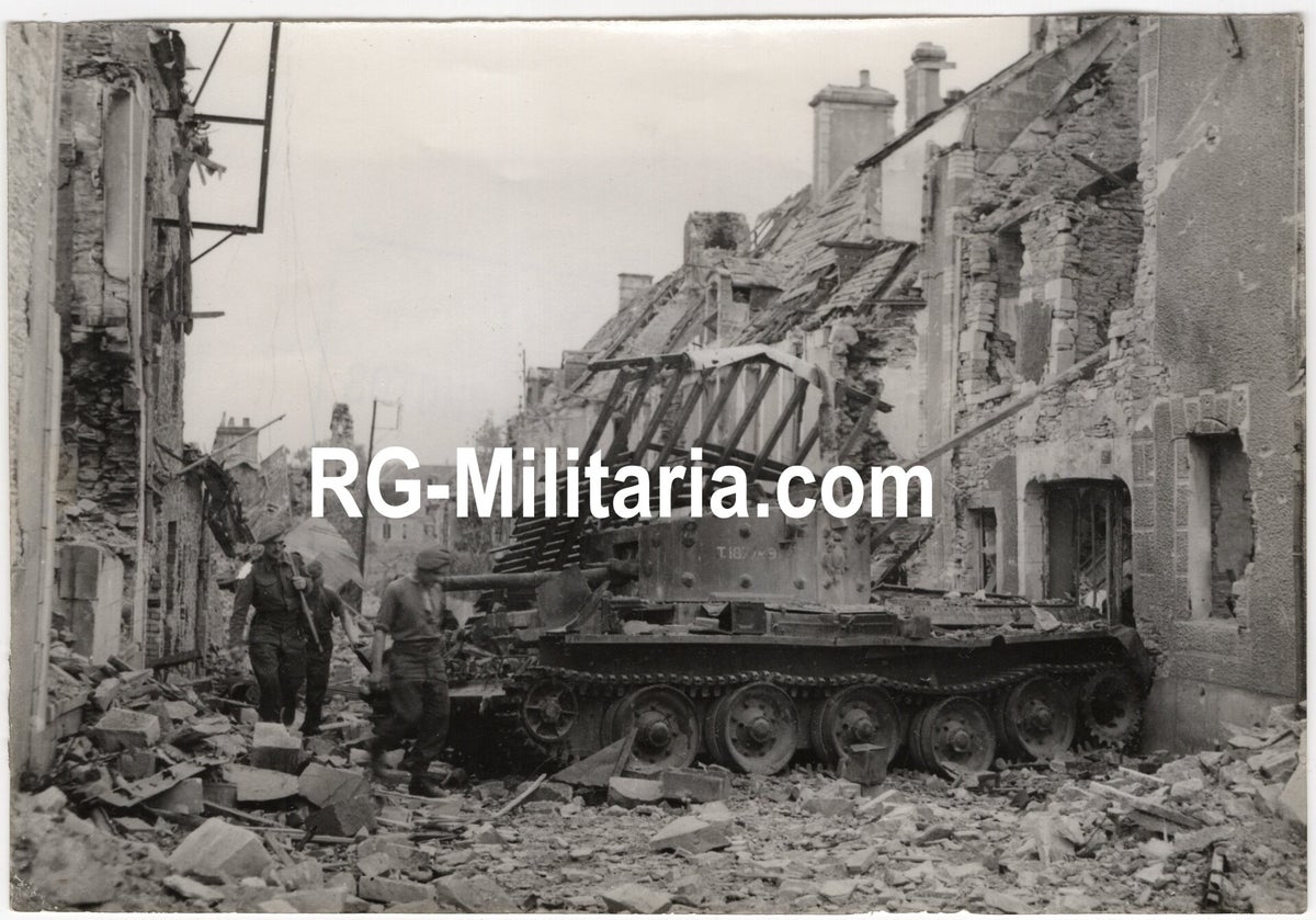 Original WW2 British Press Photo - British Cromwell tank destroyed by ...