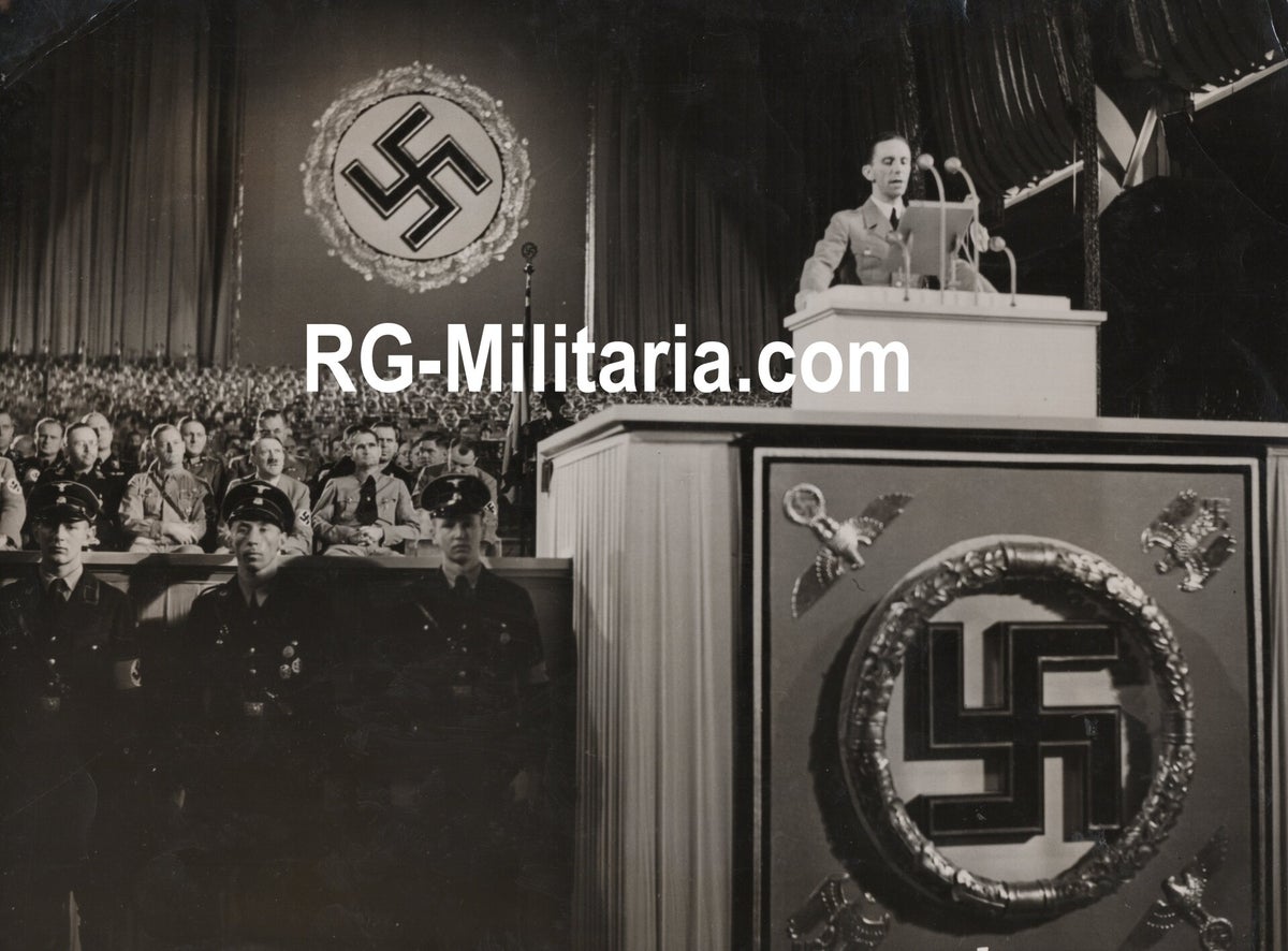 Original WW2 German Press Photo - Reichsminster Dr. Joseph Goebbels ...