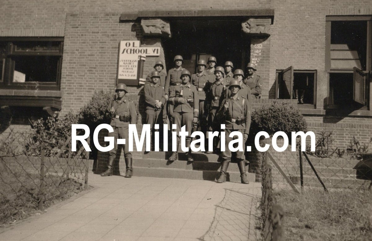 Original WW2 German Photo - German soldiers at a school in Arnhem ...