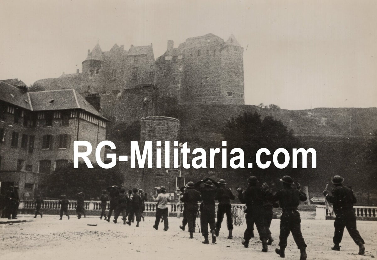 Original WW2 German Press Photo - British POW soldiers in Dieppe ...