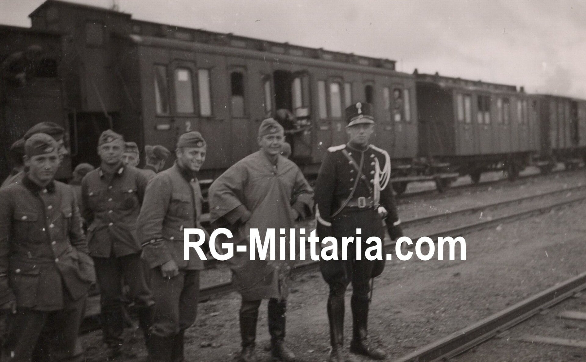 Original WW2 German Photo - Dutch military police with German soldiers ...