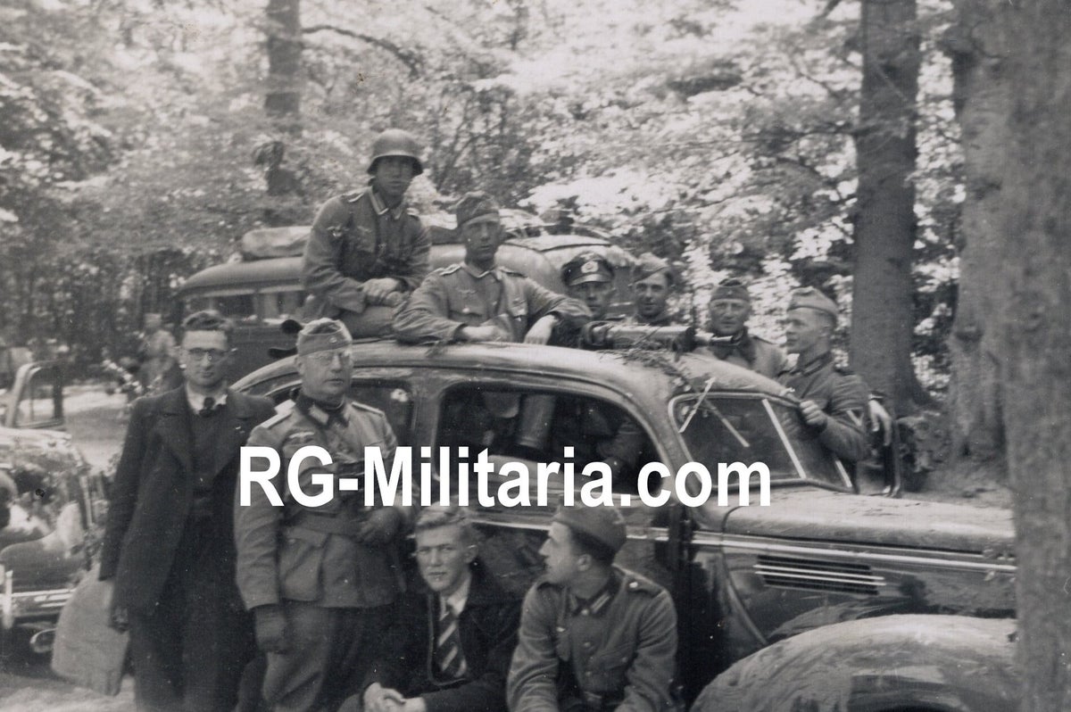 Original WW2 German Photo - Captured Dutch Dodge car by German troops ...