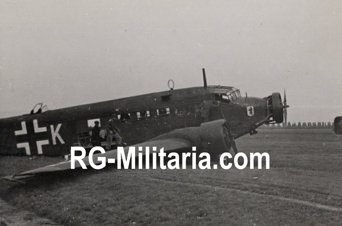 Original WW2 German Photo - Crash landed Junkers Ju 52 airplane with ...