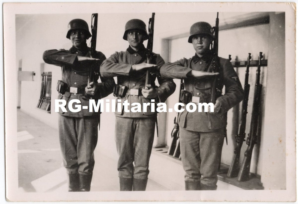 Original WW2 German Waffen SS Photo - SS soldiers with K98s