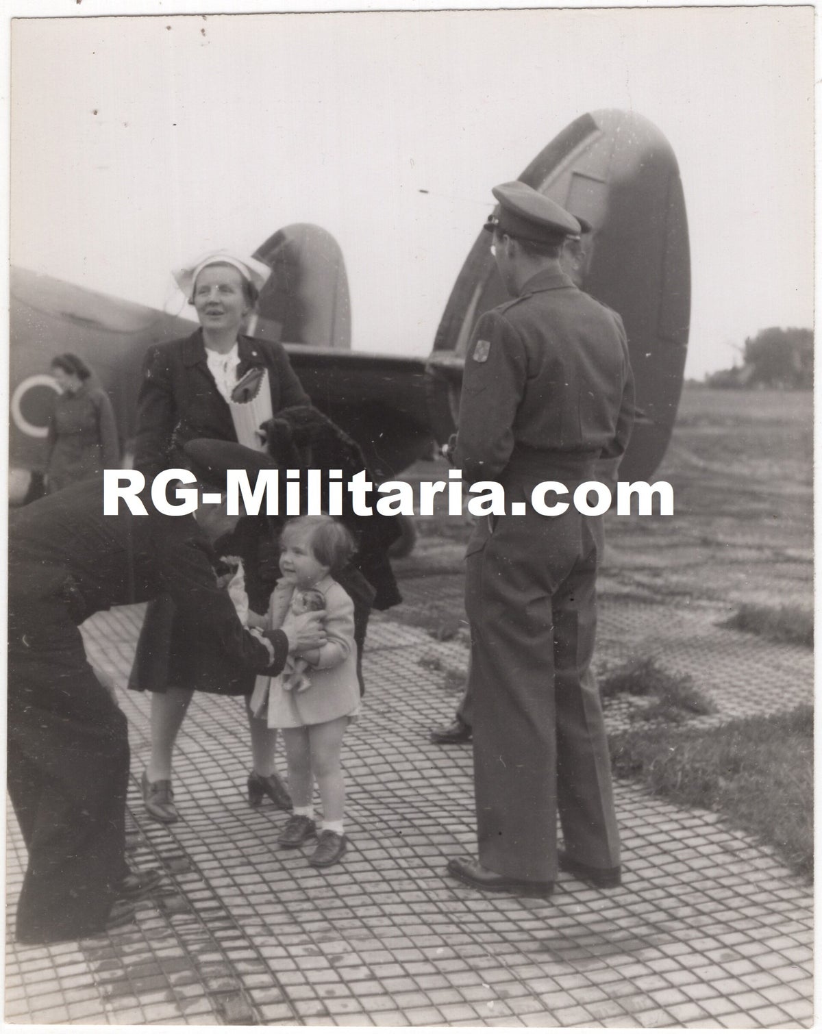Original WW2 Dutch Press Photo - Dutch Royal Family returned to the ...