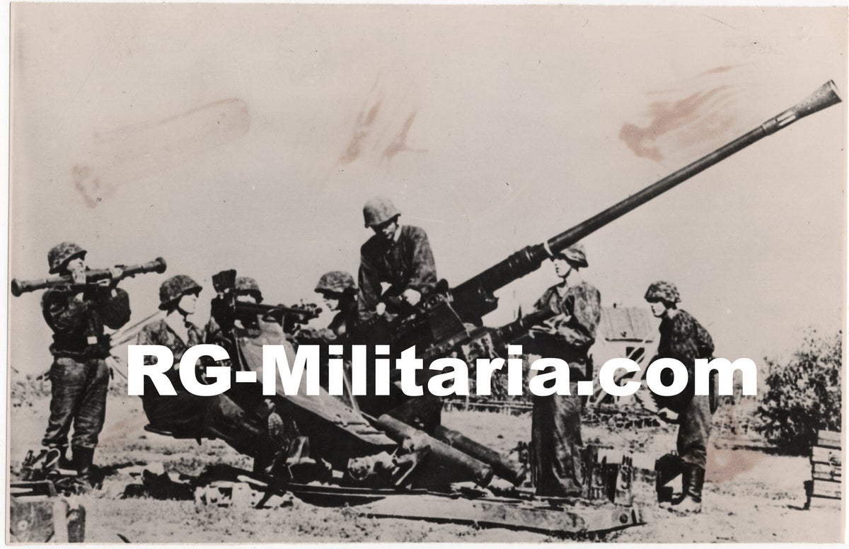 Original WW2 British Military Photo - Waffen SS Artillery soldiers with ...