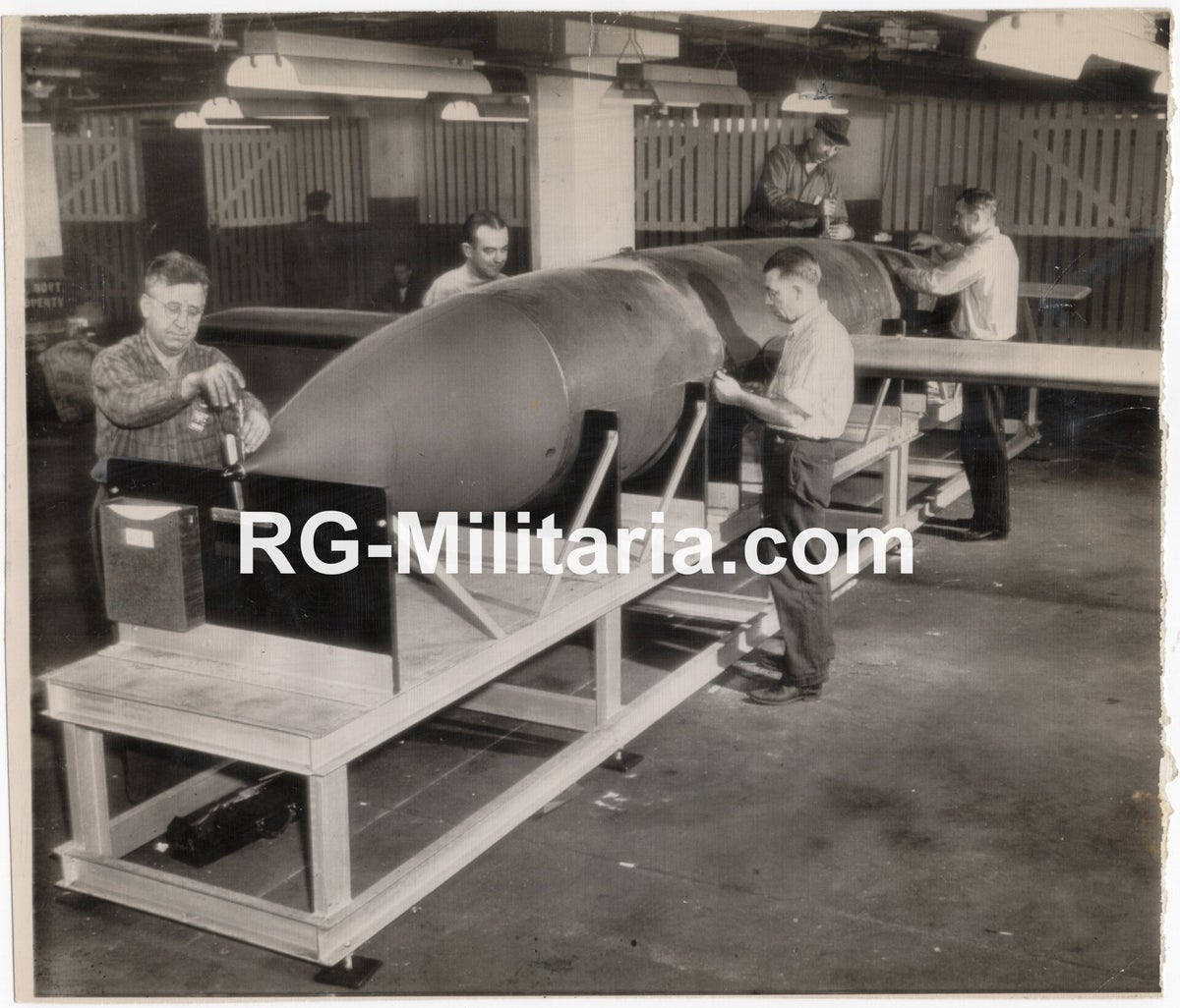 Original WW2 US Press Photo - US-made V1 V-weapon (1944)