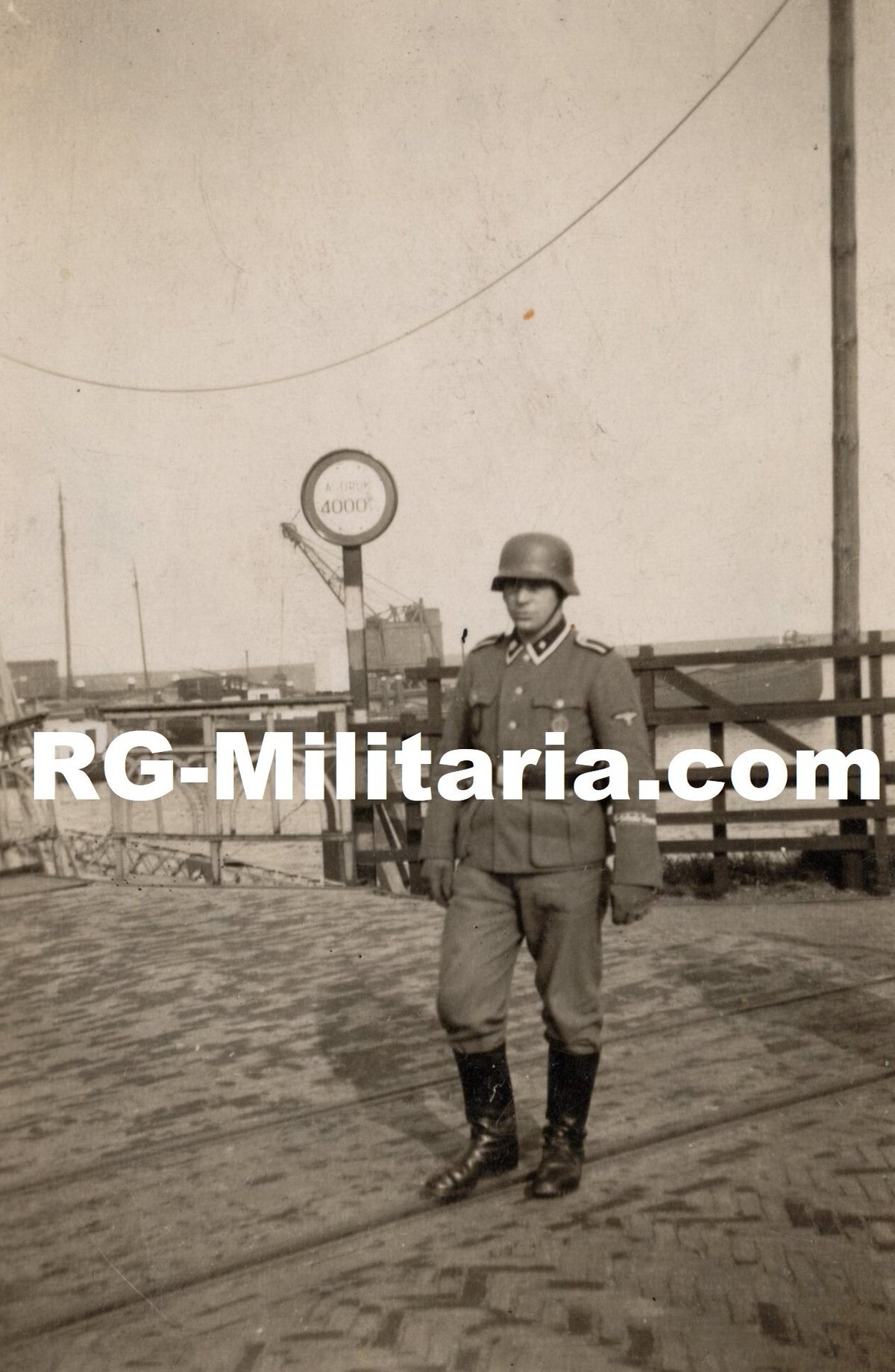 Original WW2 German Waffen SS Photo - SS soldier with a cuff title in ...