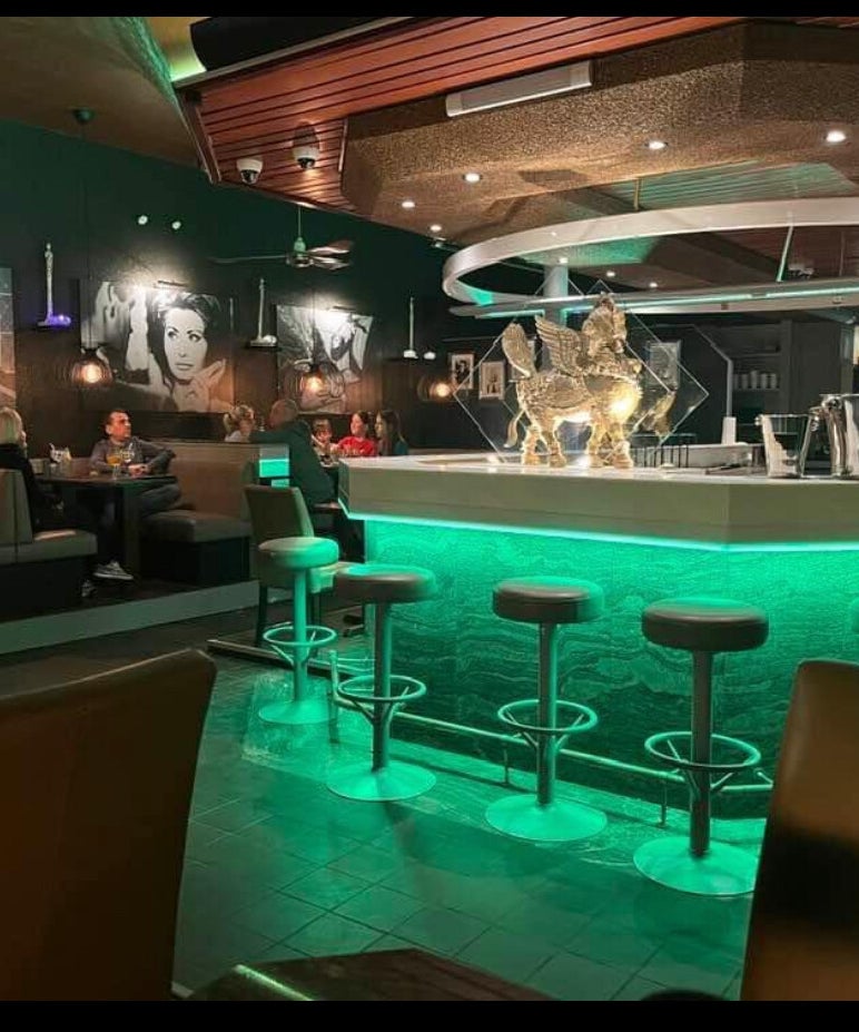 Palace club