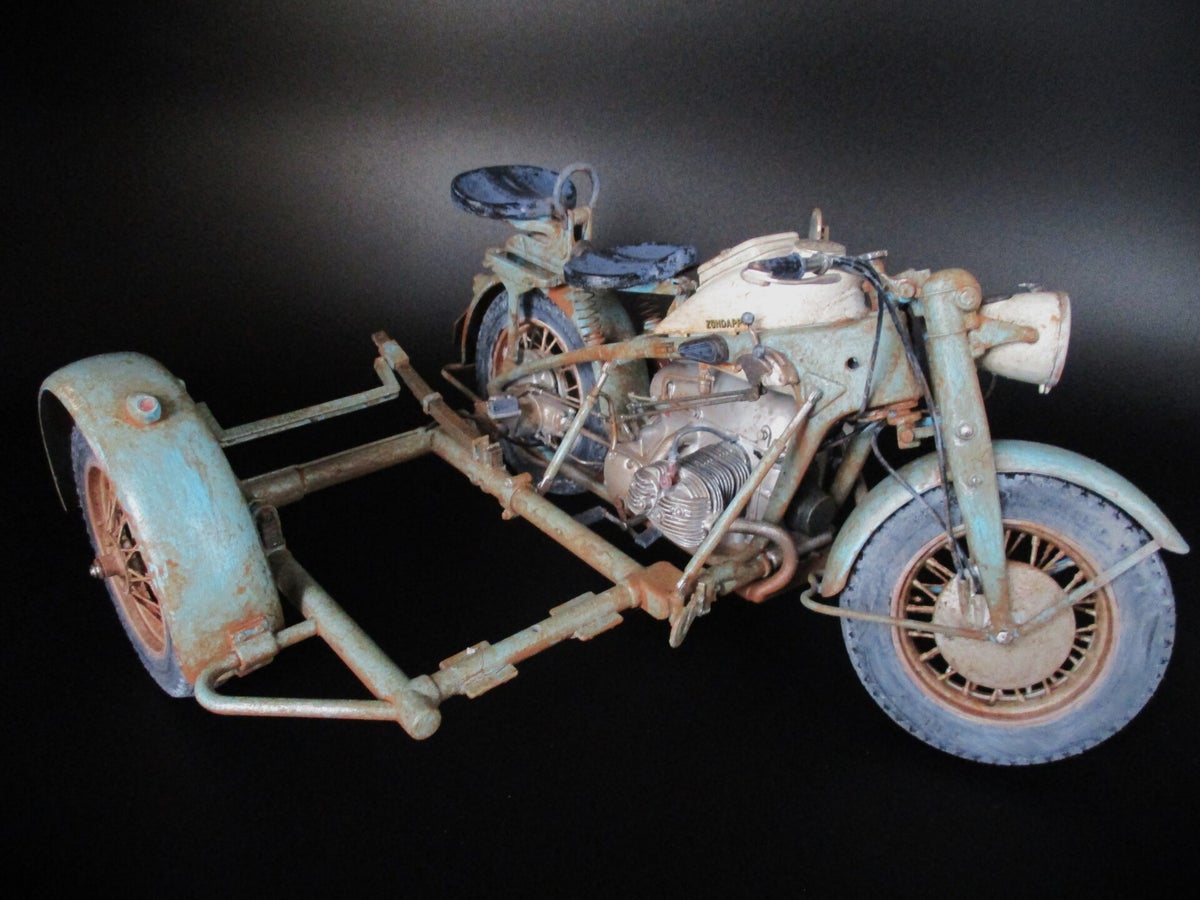 ZUNDAPP KS 750 WITH SIDECAR Italeri 1/9 | MSF