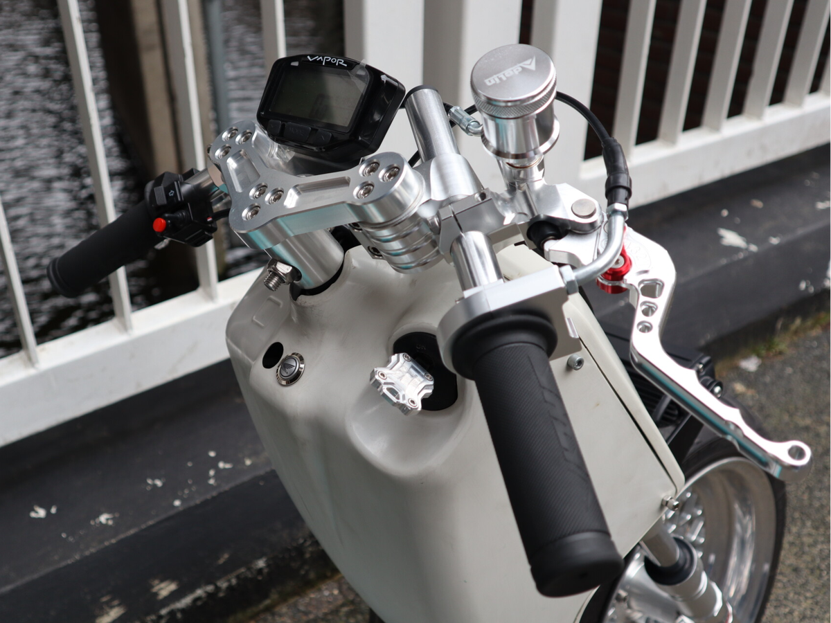 CNC Handlebars | Custom Zoomer