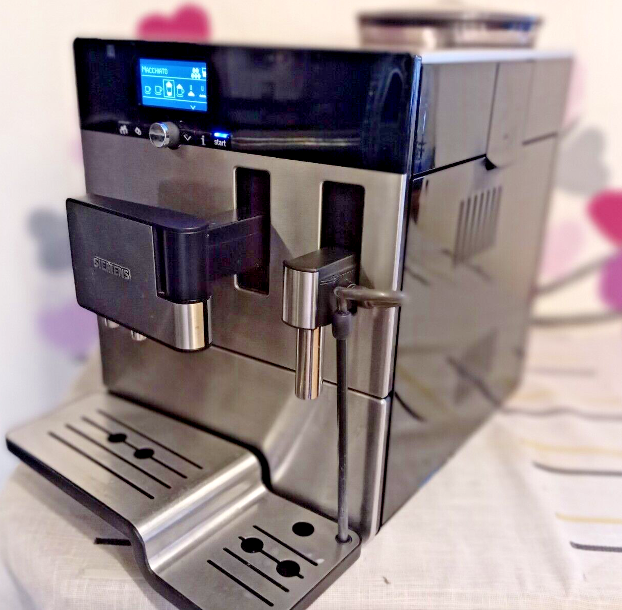 Refurbished Siemens EQ8 Series 300 Kaffeevollautomat