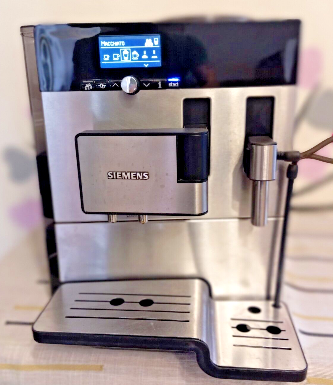 Siemens Eq 8 Kaffeevollautomatnull