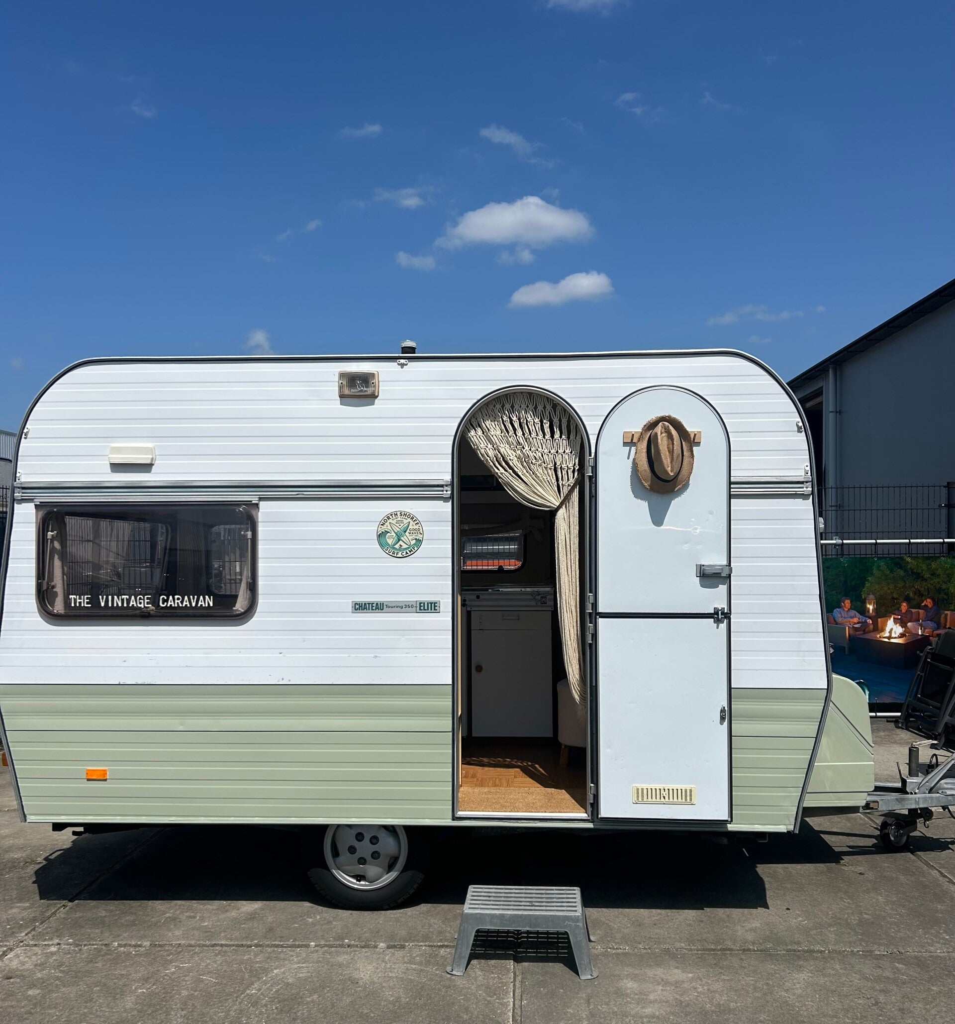 Retro Chateau 350 / Caravan huren | Kongee.be