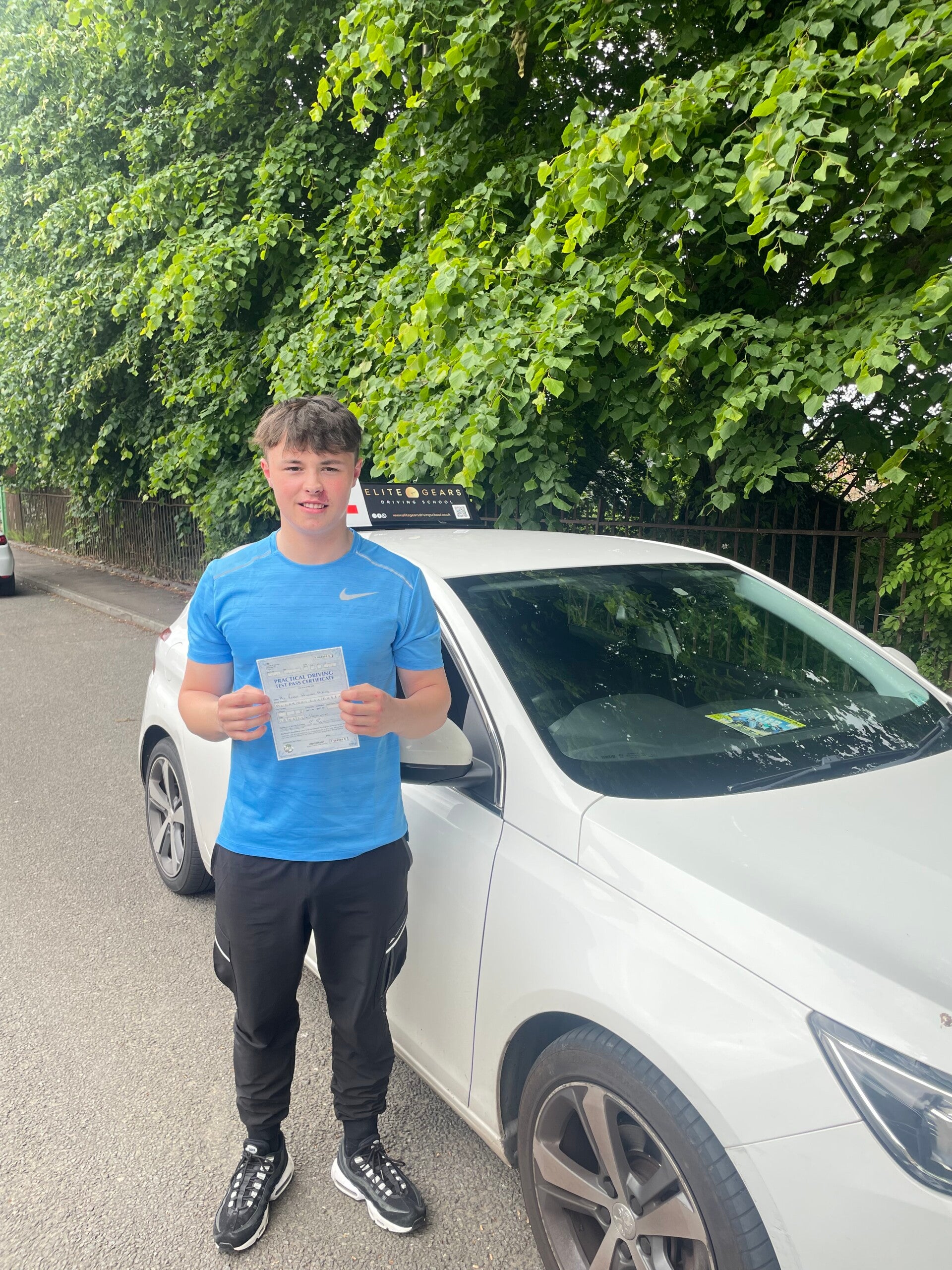 Driving Lessons Glasgow | Driving School in Hamilton, Motherwell