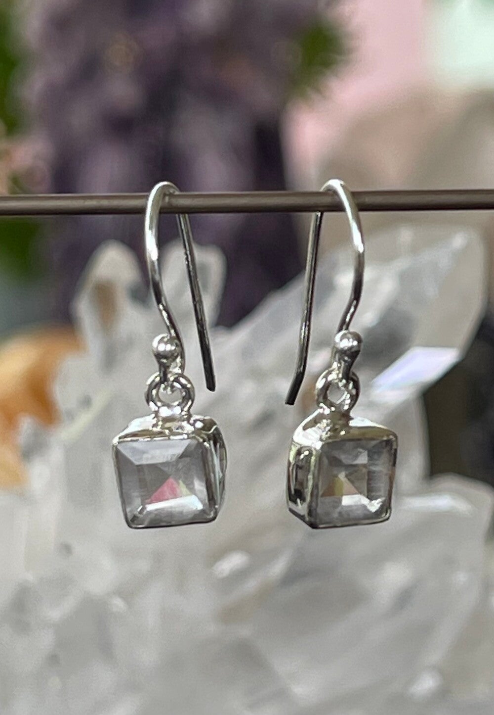 Bergkristal oorbellen facet geslepen ovaal, klein | Jalla Stones - Sieraden