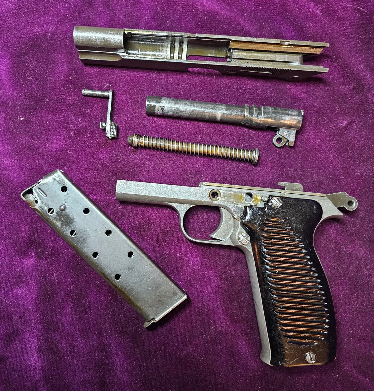 Pistolet MAC 1950, Calibre 9x19, FRANCE, Catégorie B
