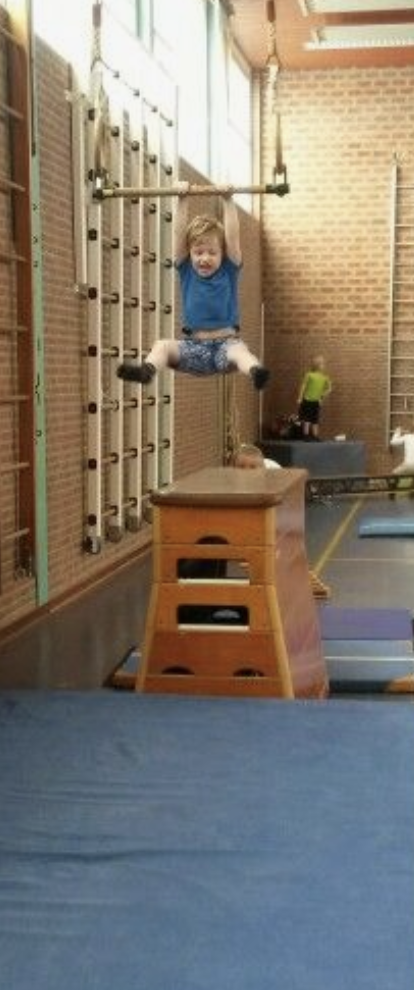 Zwaaien van kast naar dikke mat / Toestellen | Gym Ideeën