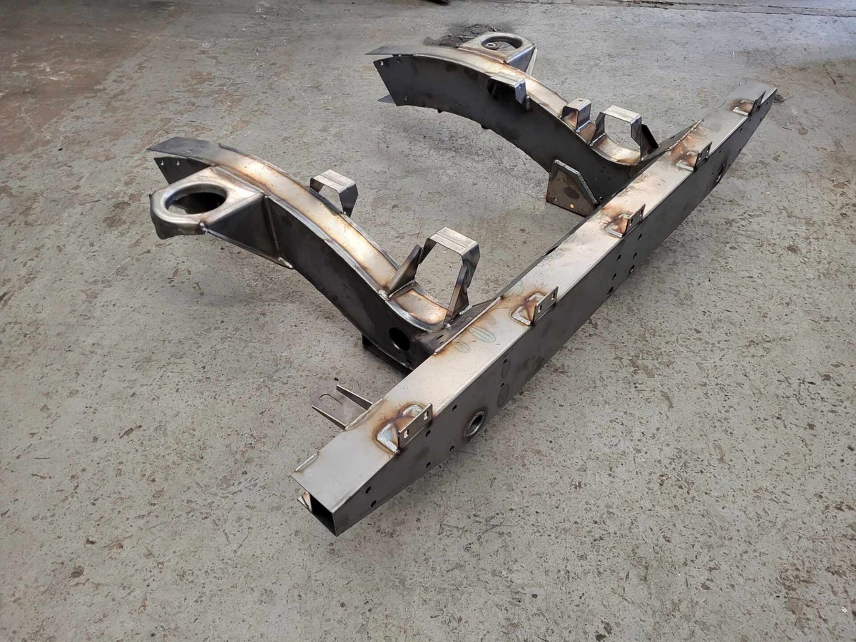 DEFENDER 90 tdi | Replacement Chassis Parts