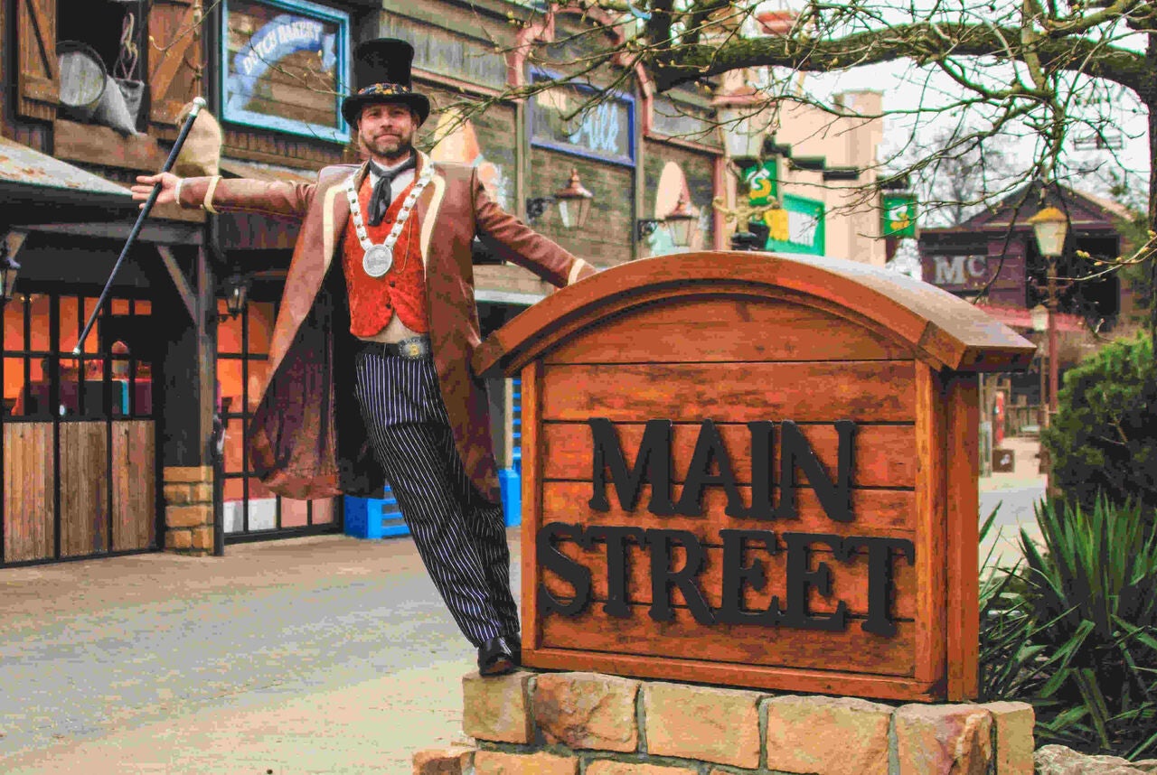 SLAGHAREN TRAVEL GUIDE / THEME PARKS | Dutch Themepark Network