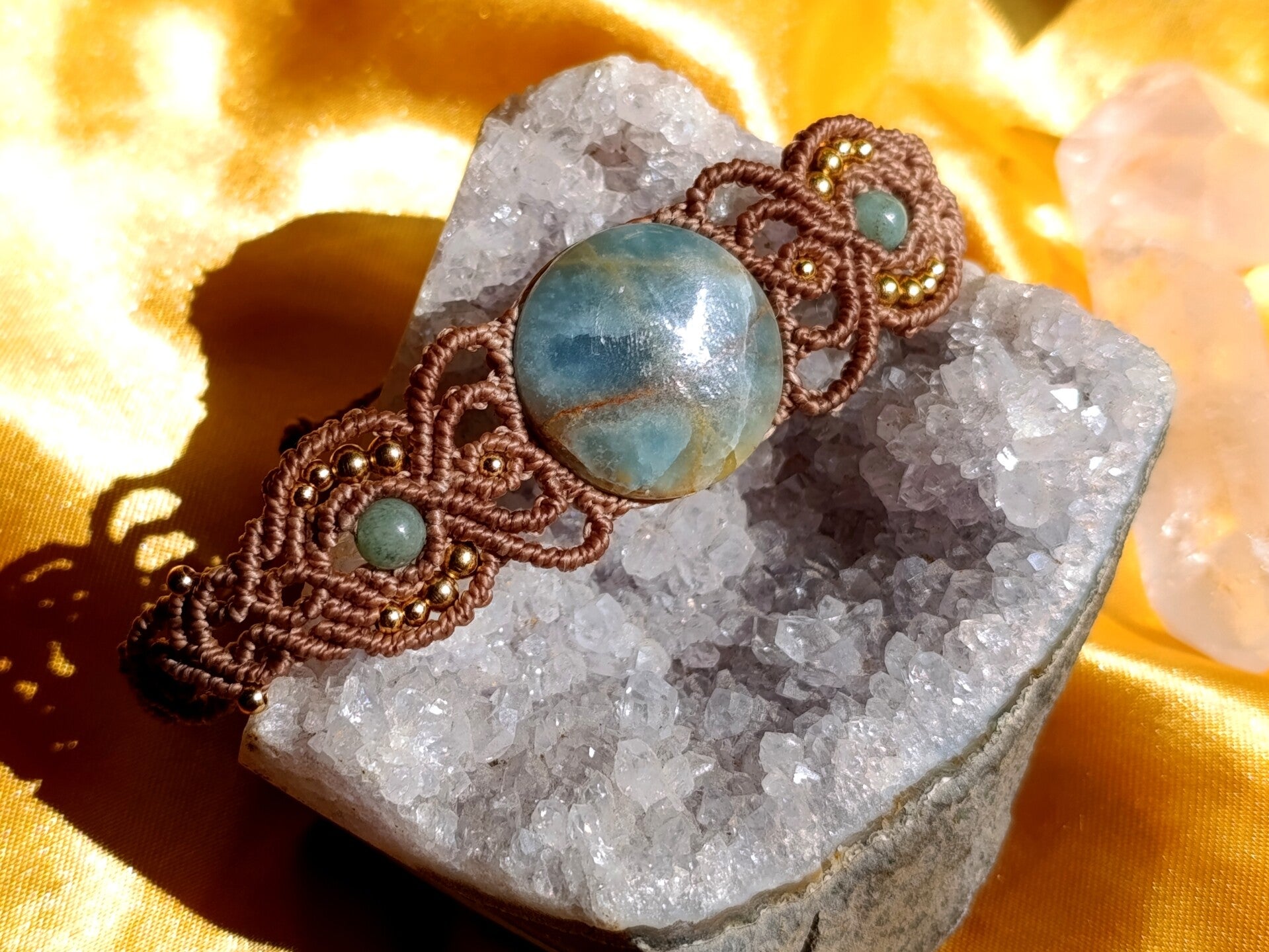 Carola Macramé | Joyas de Macramé únicas de diseño propio.