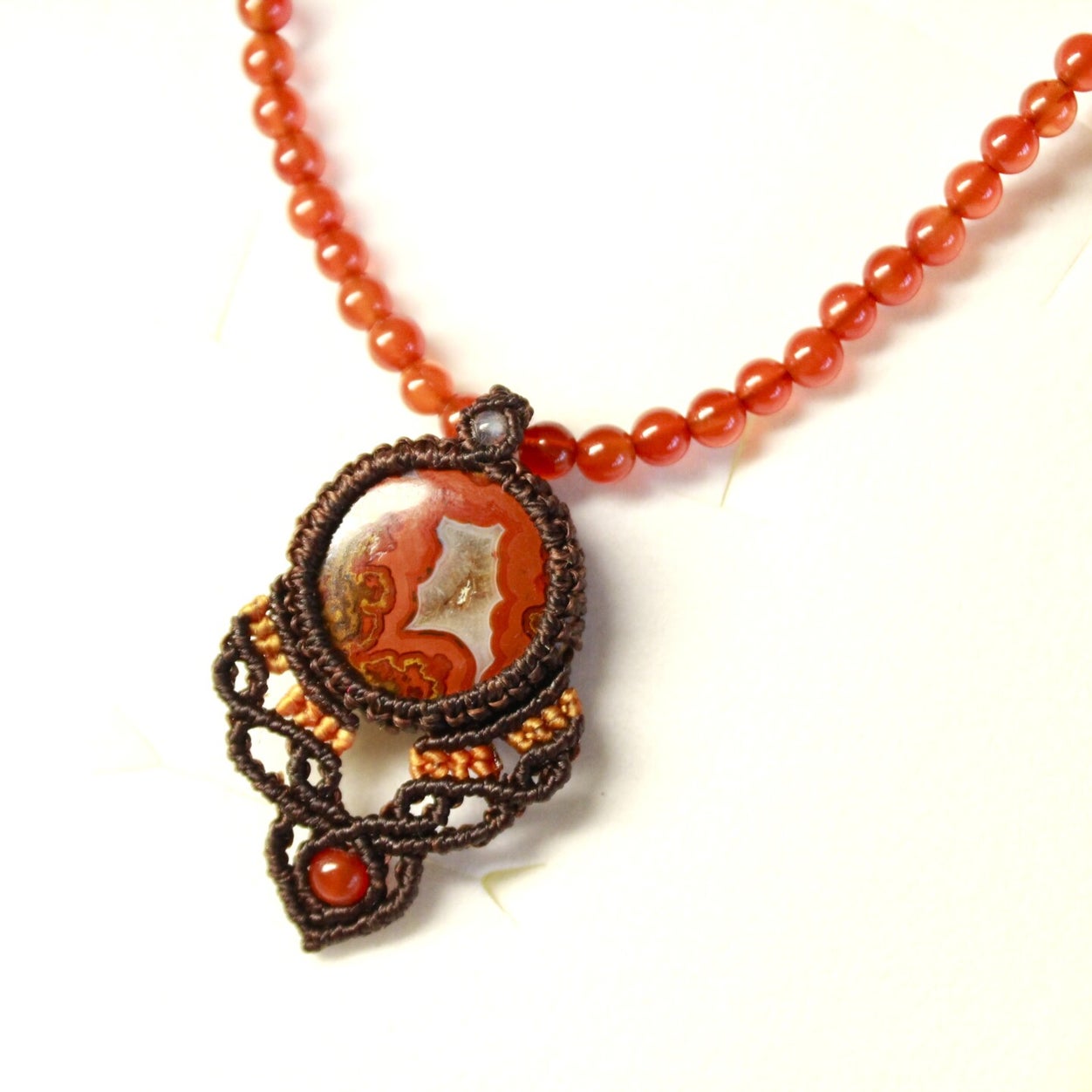 Carola Macramé | Joyas de Macramé únicas de diseño propio.