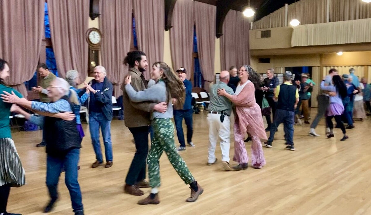 Contra Dance Nevada County - Official website