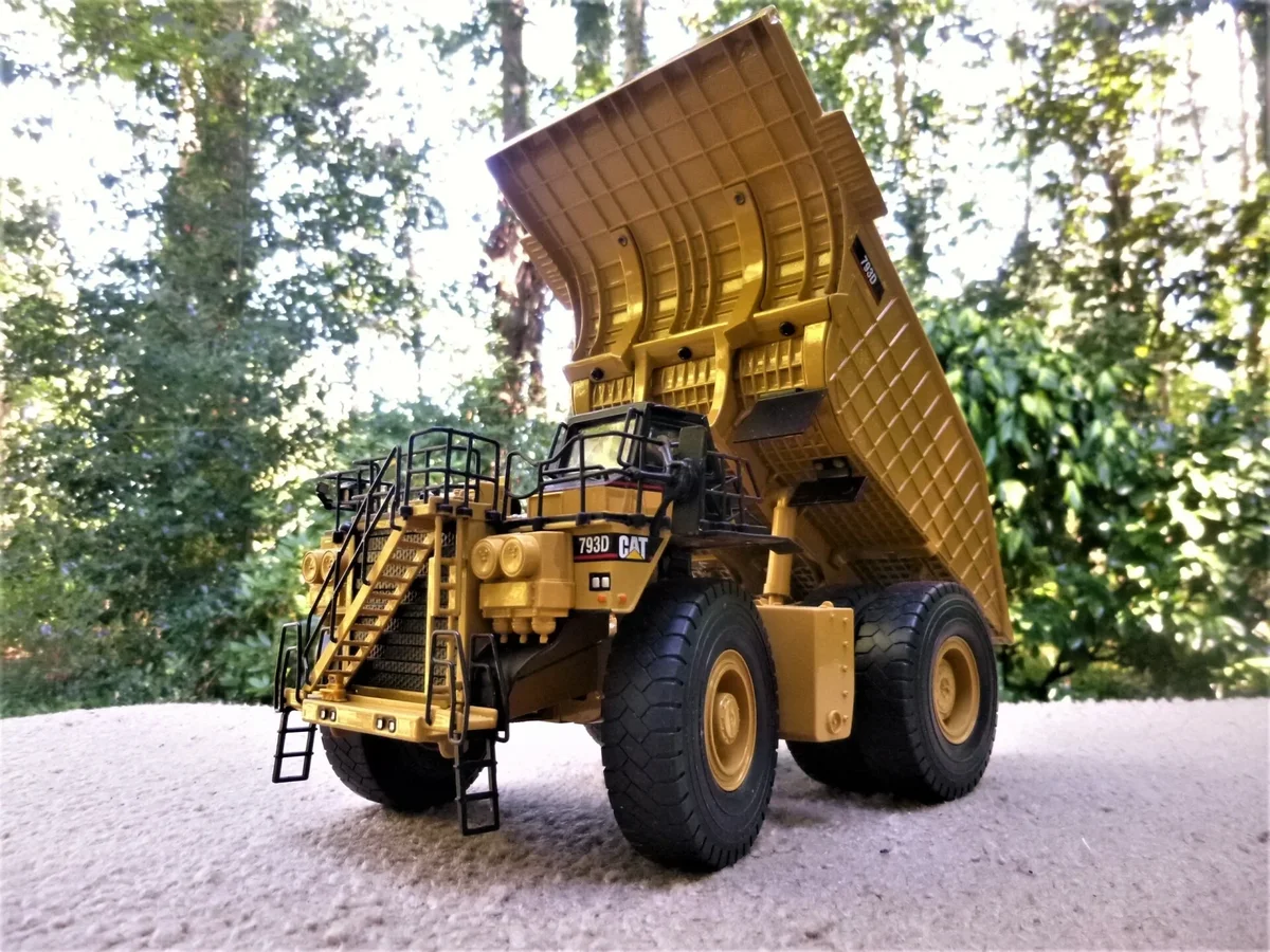 Caterpillar 793D off-highway dumptruck 1:50 / Mijnbouw | Eriks ...