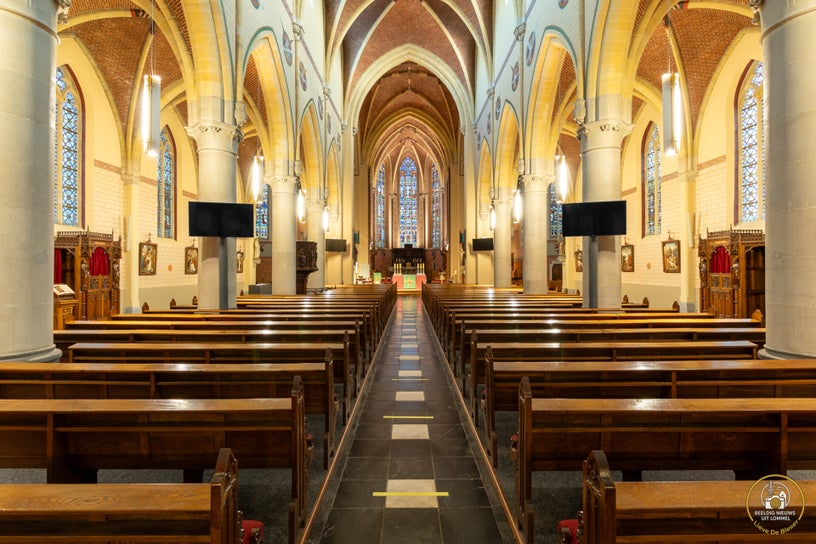Opnieuw brandstichting in Sint-Pietersbandenkerk van Lommel | Beeldig ...