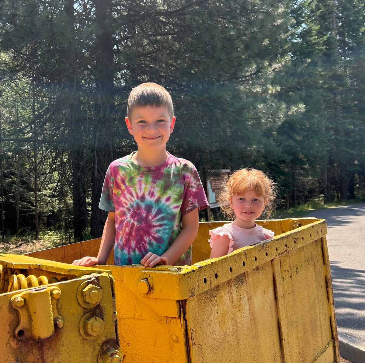 About Us | Little Acorns