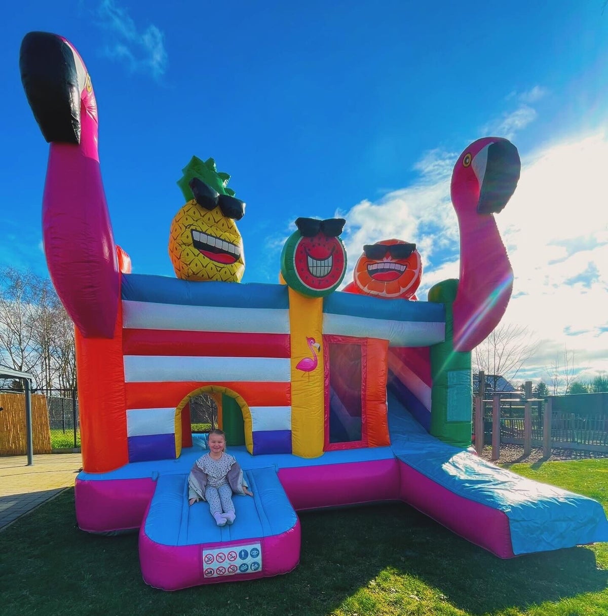 Overzicht springkastelen te huur