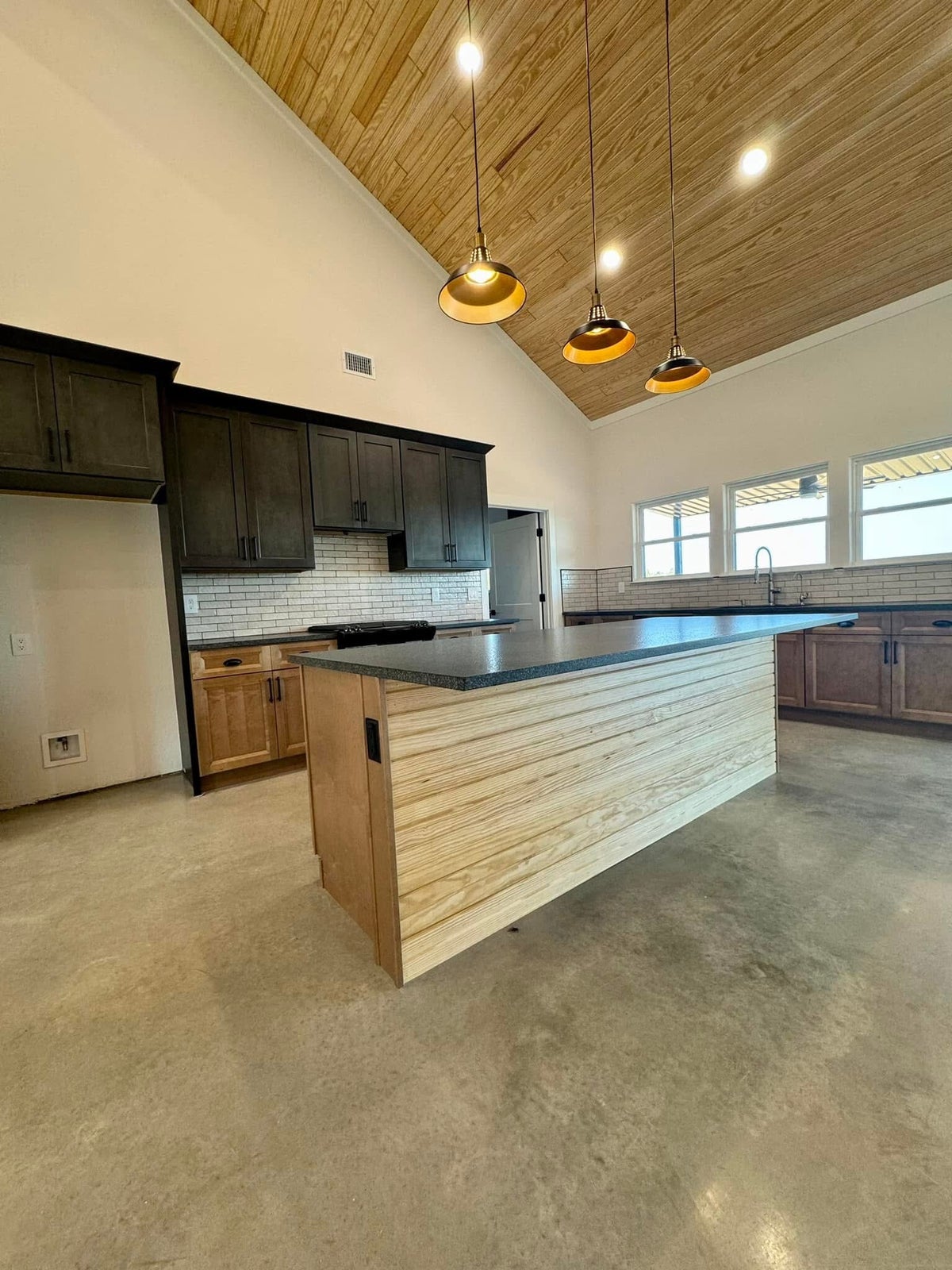 Gallery of Projects | Legendary Barndominiums LLC