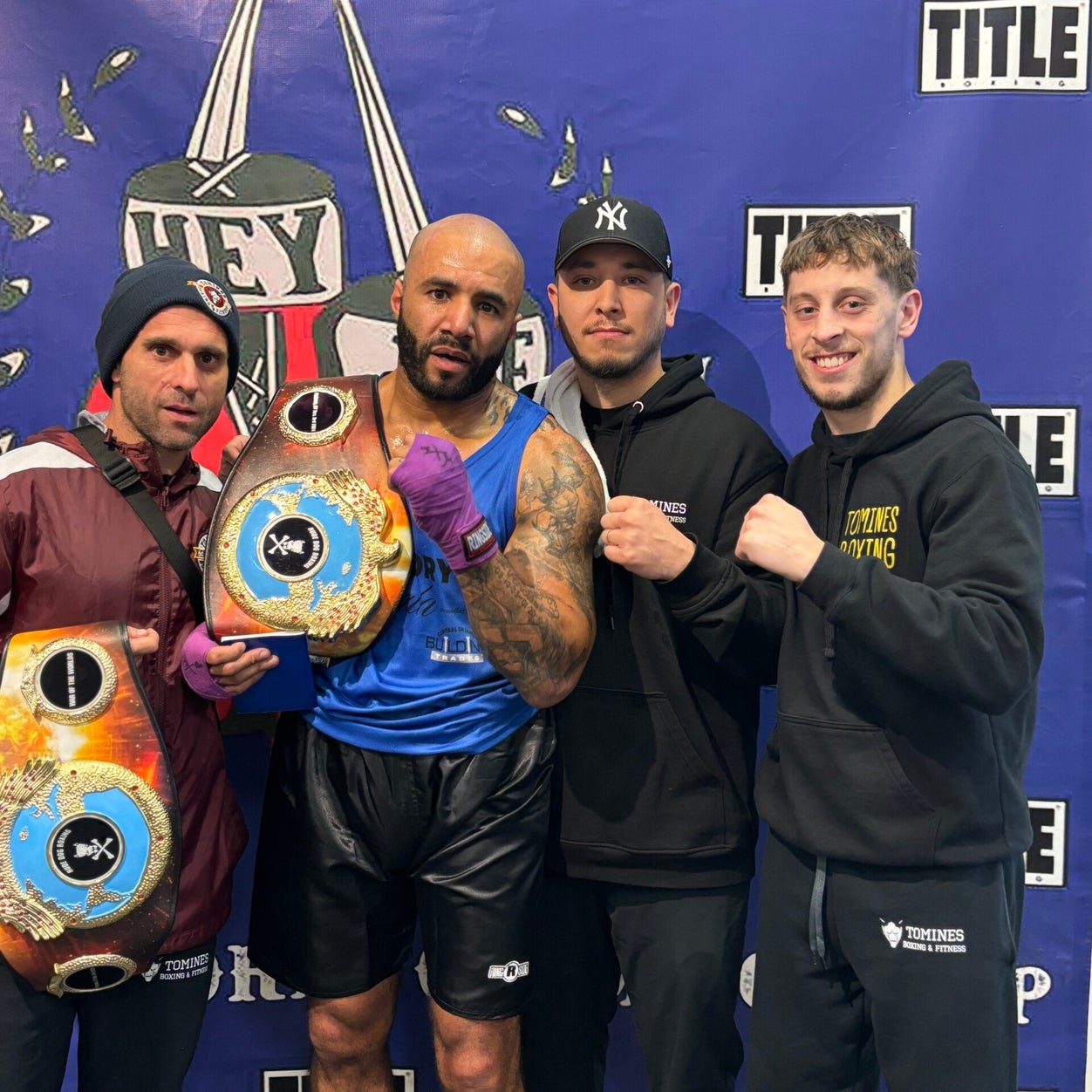 Tomines Boxing