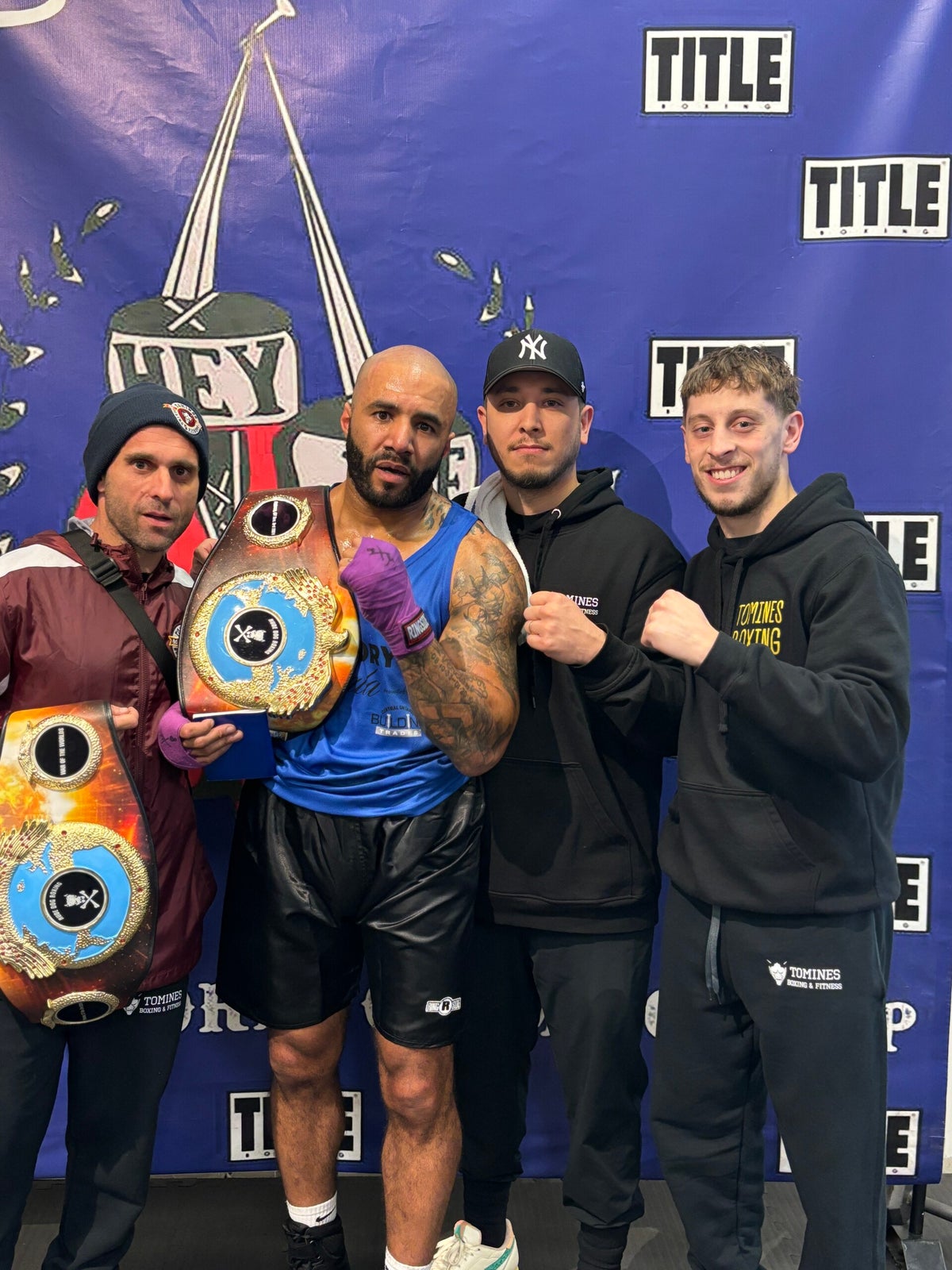 Tomines Boxing