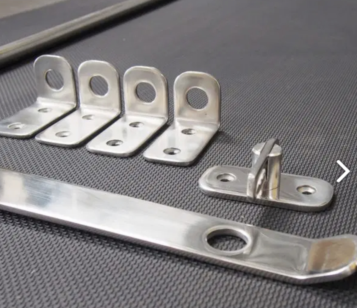 Ramp Closing Bar Mechanism - Pair (7.5T) | Aspire Horsebox Supplies