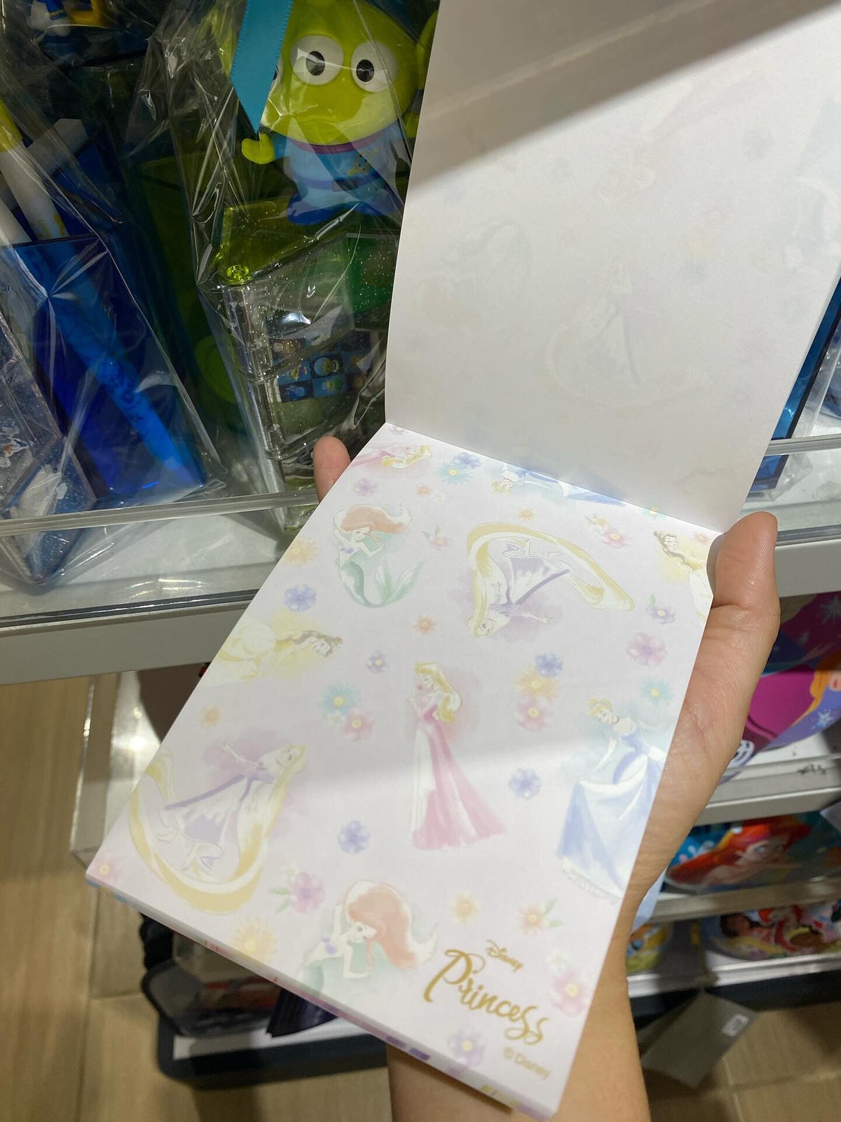 Notepad Disney princesses - HONG KONG DISNEYLAND | Magical Castle Store