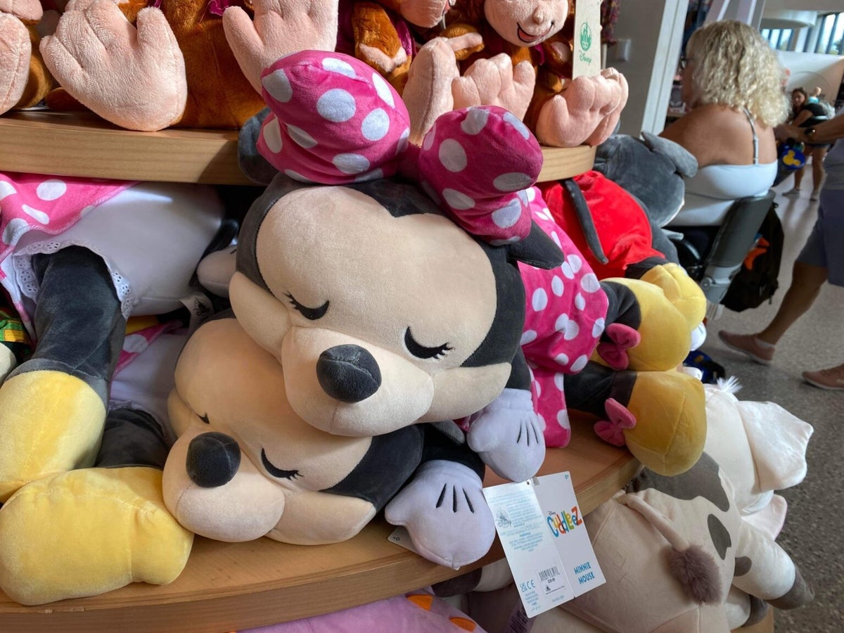 Minnie mouse cuddleez - Disneyland Paris | Magical Castle Store