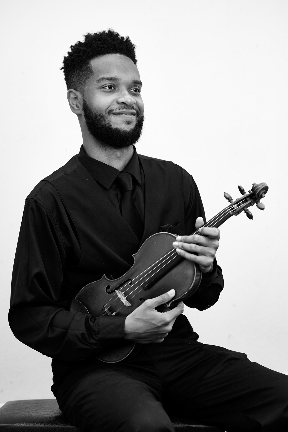 Biography | Gabriel Walters - Violinist