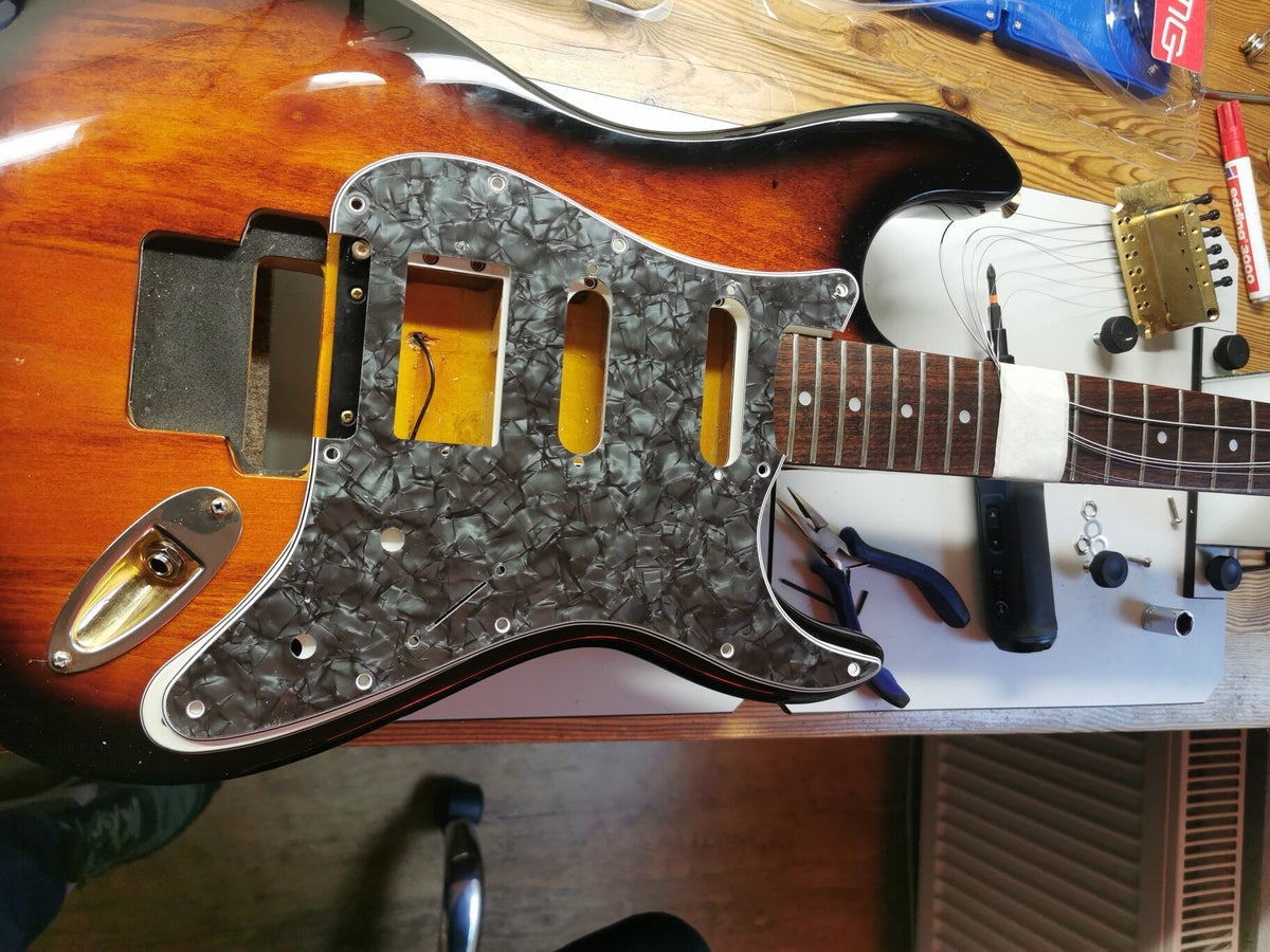 Project EMG SL20 Steve Lukather. / Calivaro Gitaar en Buizenversterker ...