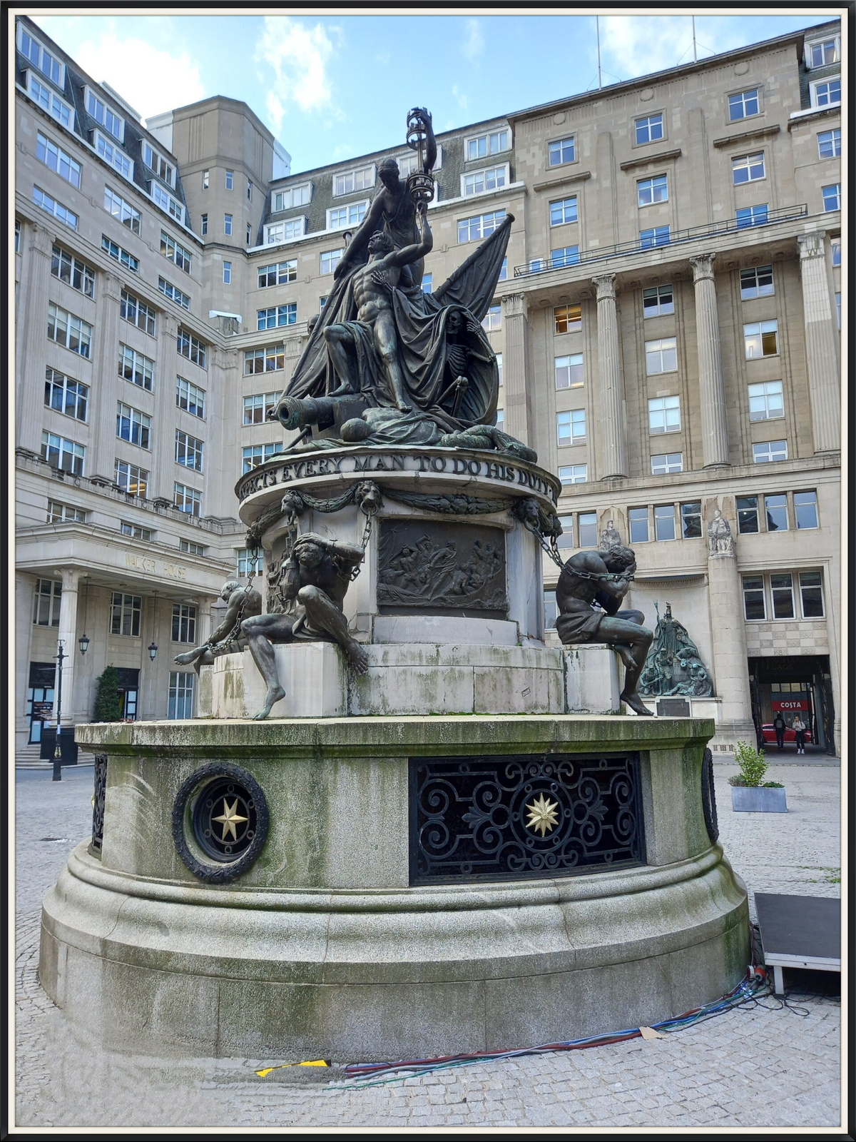 Exchange Flags | Roger's Liverpool History tours
