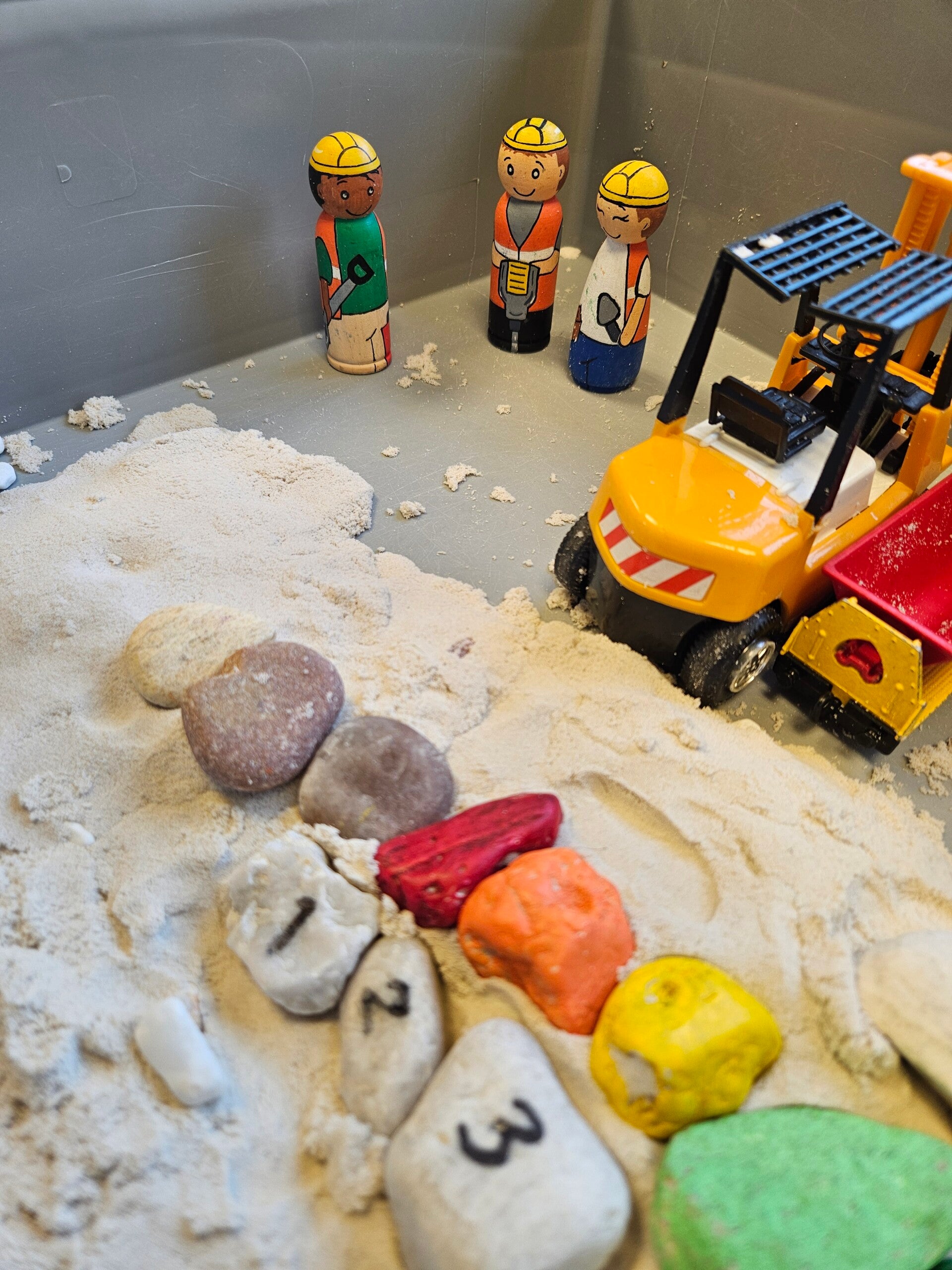 Thema stenen / Thema's / Onderbouw | Meestermagazijn