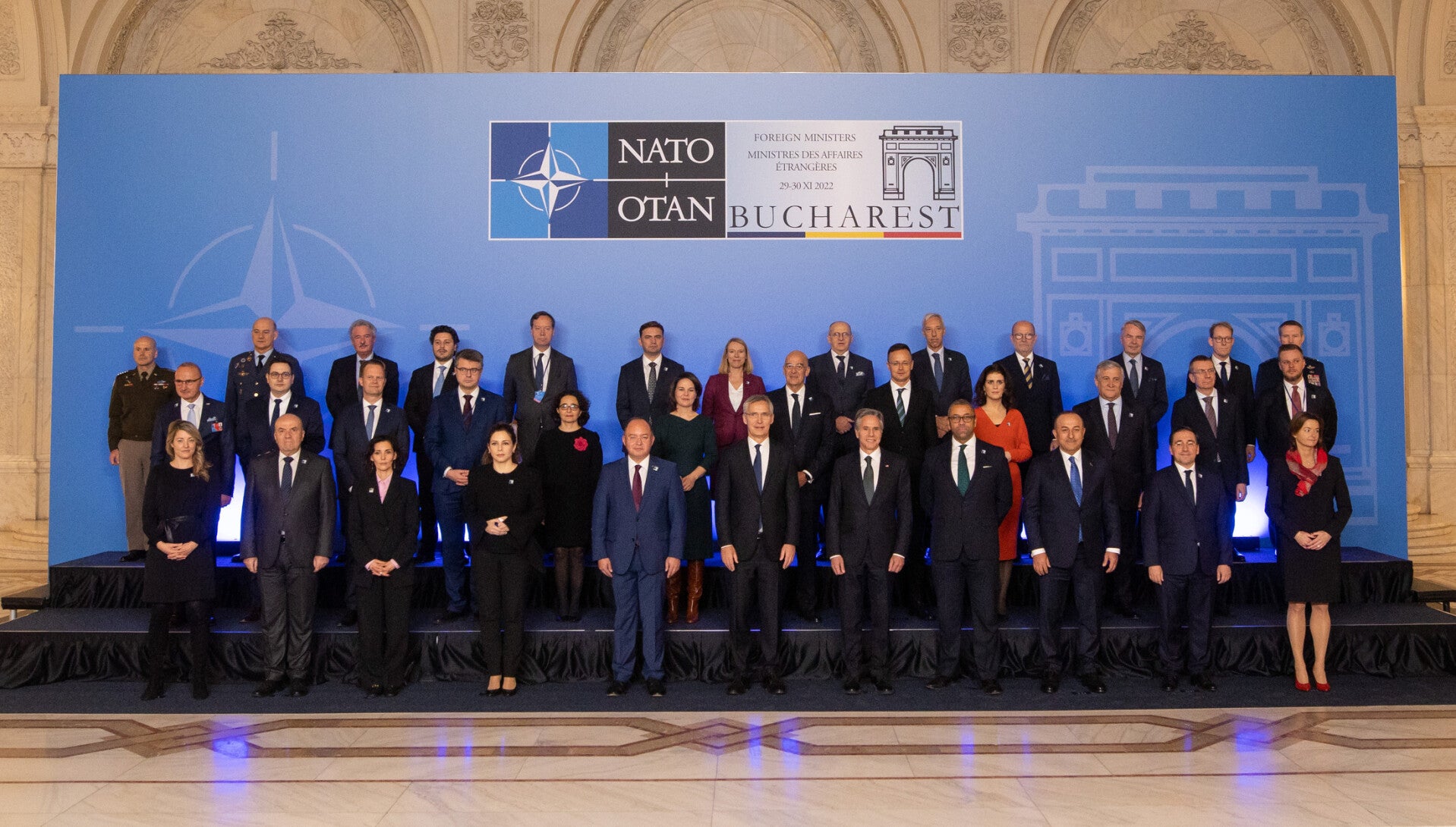 NATO | Frieden und Diplomatie
