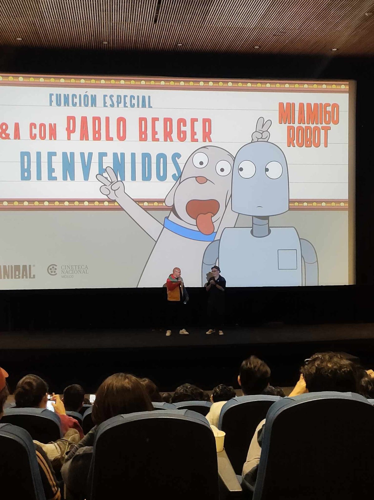 Director de Robot Dreams conversa con Fans en la Cineteca Nacional ...